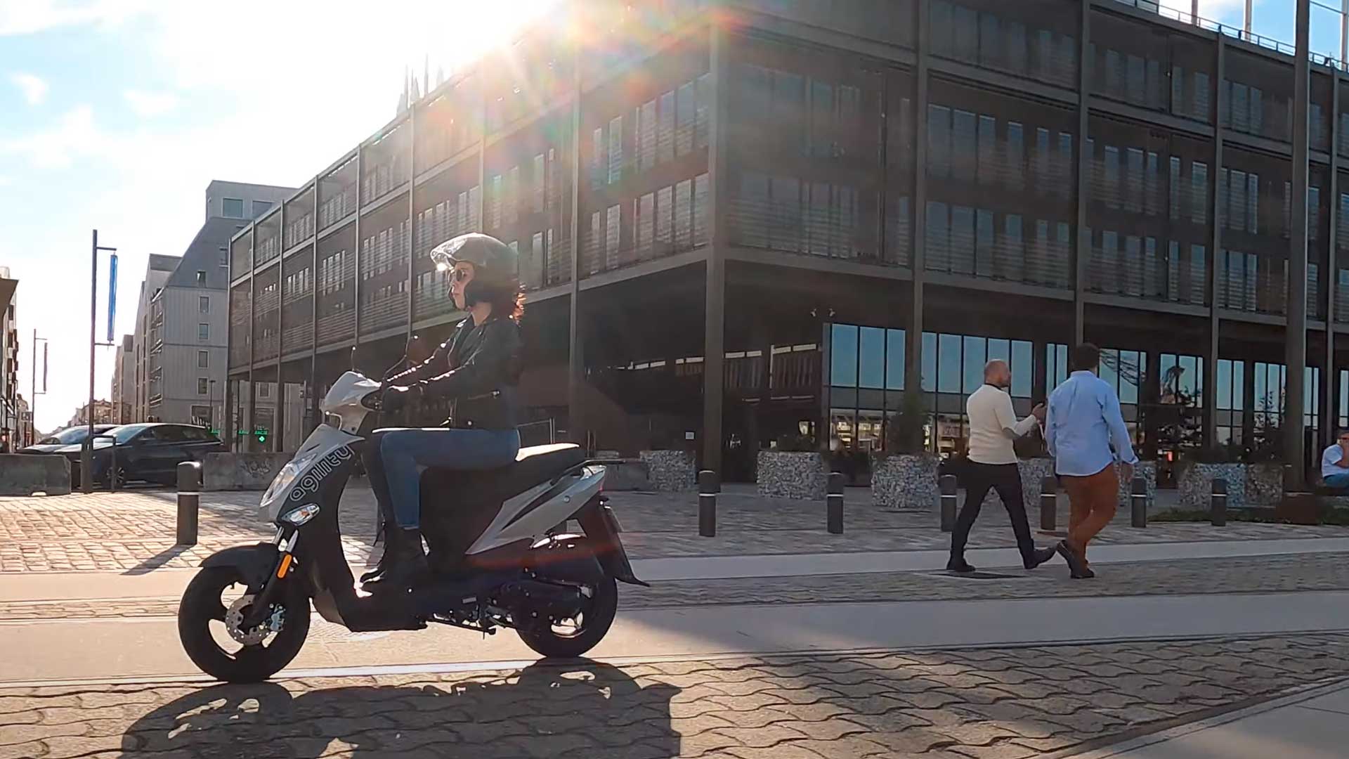 Passez le Permis scooter à Perpignan - So-Permis.com Moto-école